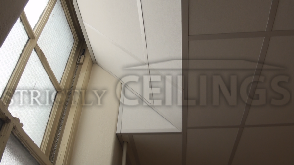 Basement Window Well Slope Pictures | How To Build Drop Ceiling Window ...